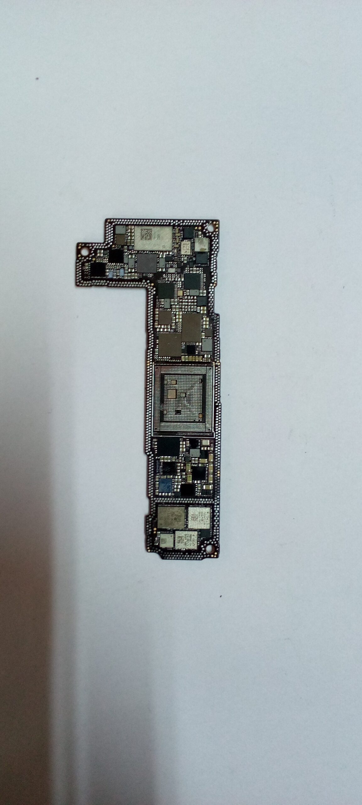 IPHONE 12Pro No NAND CNC- upper layer -RF40-4G - MOBILE-IC