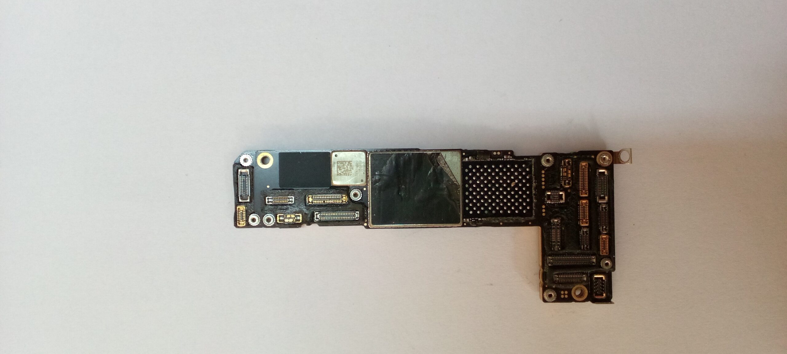 IPHONE 12P MAIN BOARD SCRAP - MOBILE-IC